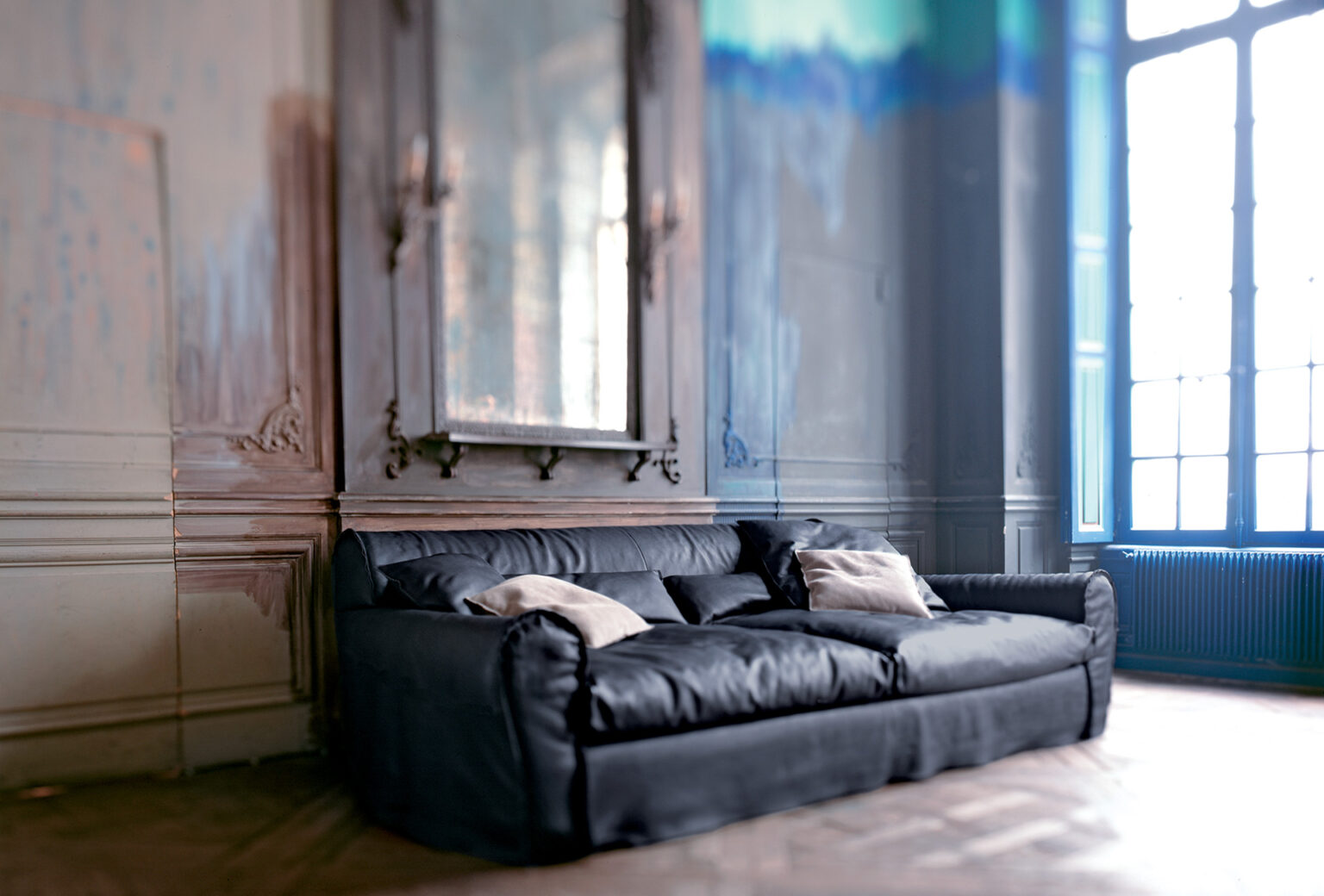 Baxter leather sofas bring the class of authentic Made in Italy design ...